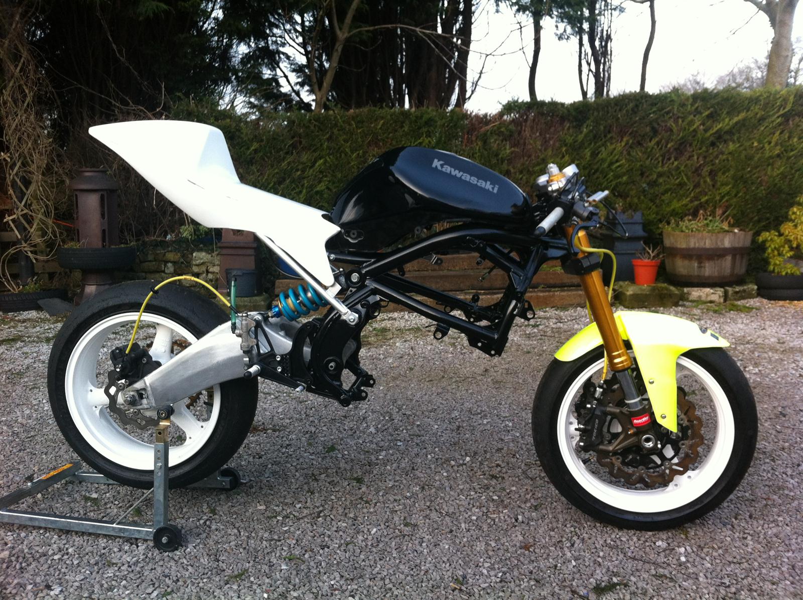 Torcycle Race: Moto2 ? ER6 ? Supertwin