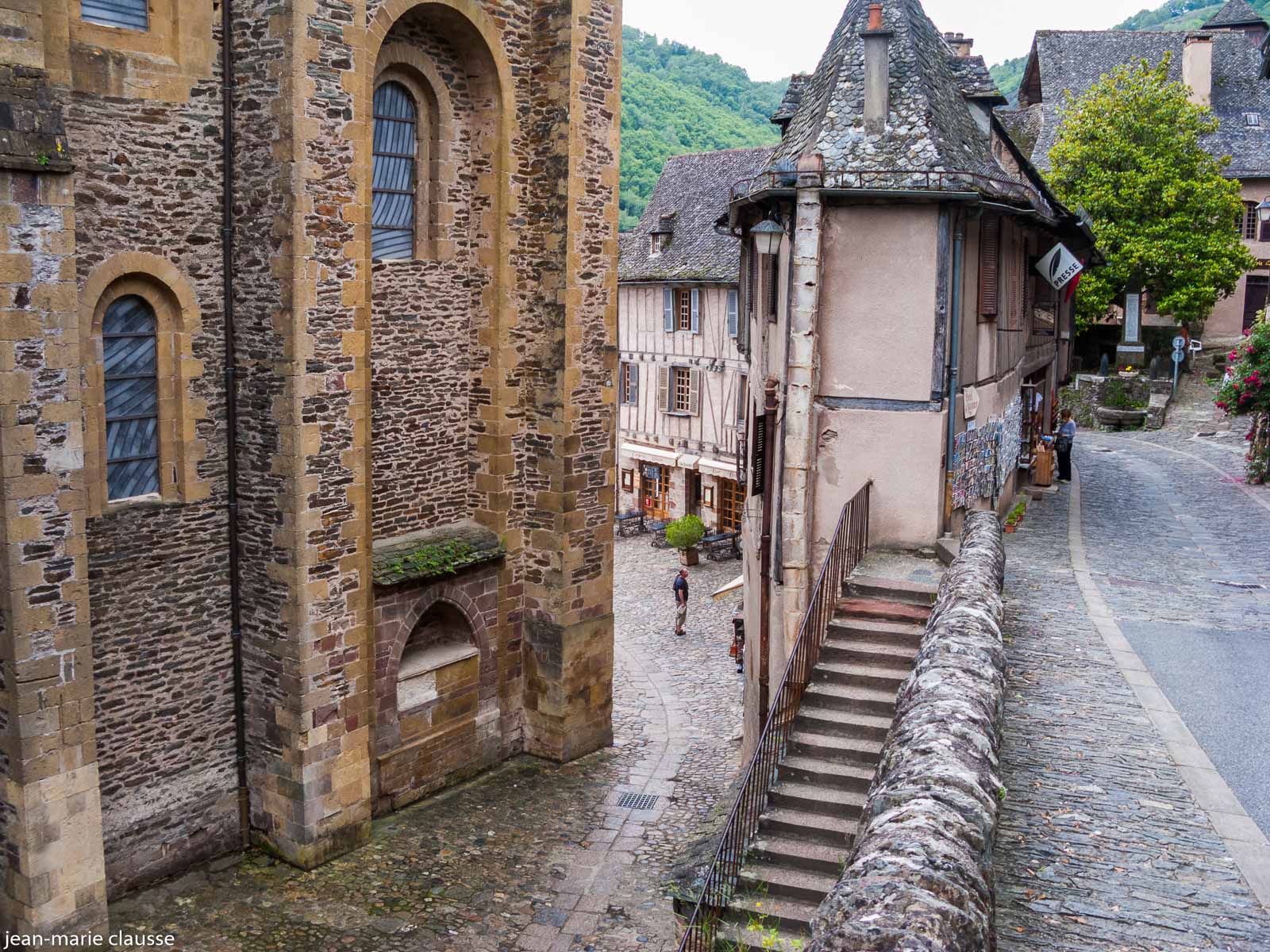 Découvrir la France en photos: 10 - CONQUES. (Aveyron - 12)
