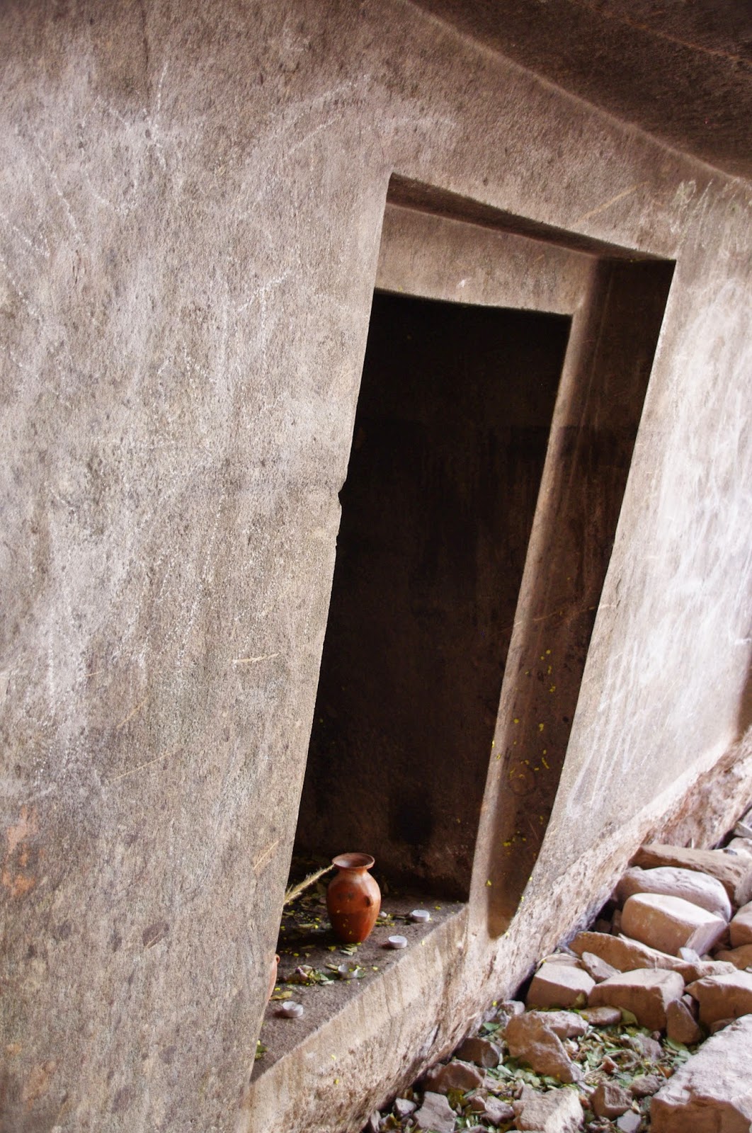 Uncharted Ruins: The Dimensional Gateway of Ñaupa Iglesia