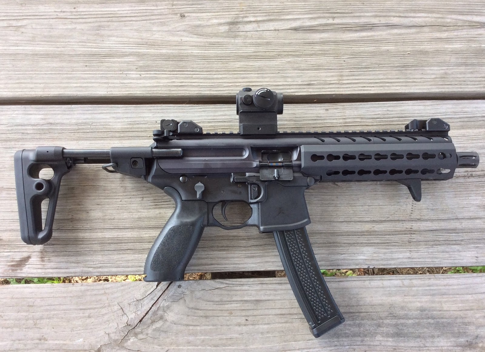 SUBMETRALHADORA SIG SAUER MPX - Sala de Armas