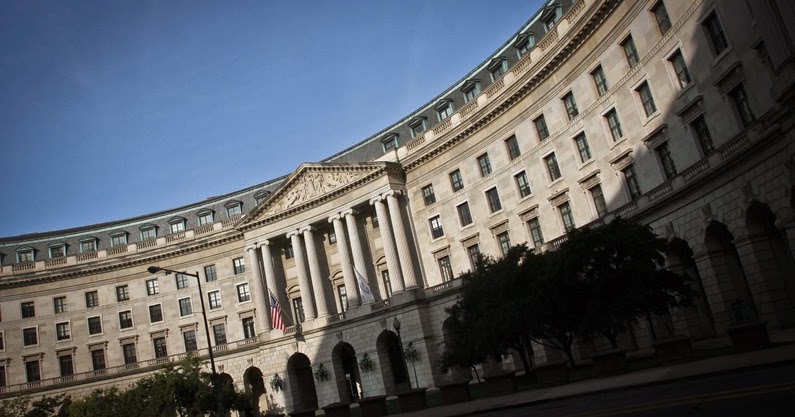 One Photograph a Day: The Ariel Rios Federal Building