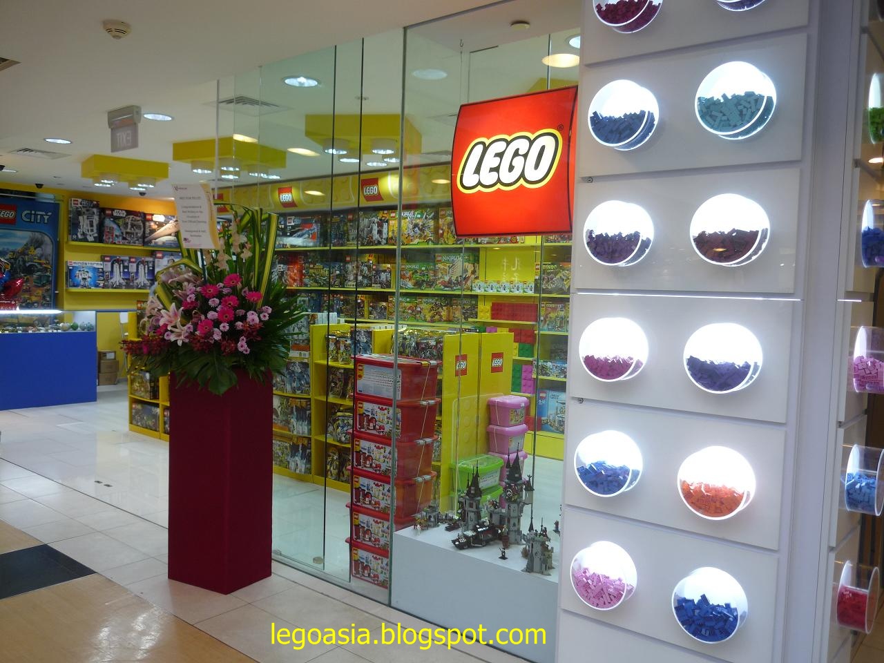 Lego Asia: New Lego Store at Northpoint,Singapore