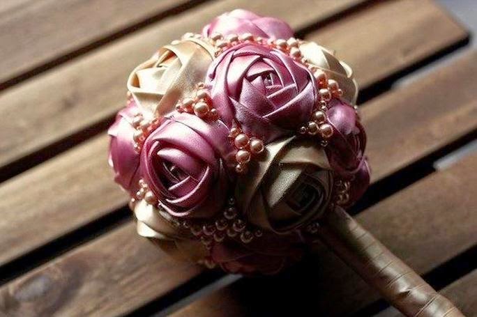 DIY Handmade Ribbon Roses - The Idea King