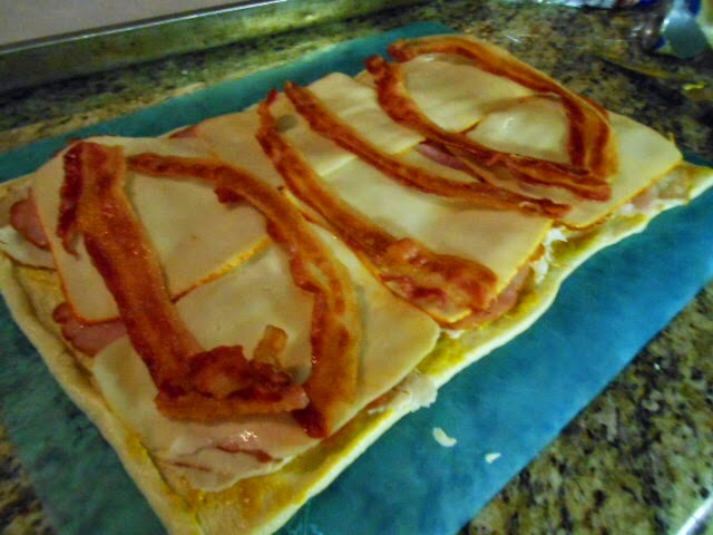 Kitty's Kozy Kitchen: Club Sandwich Roll