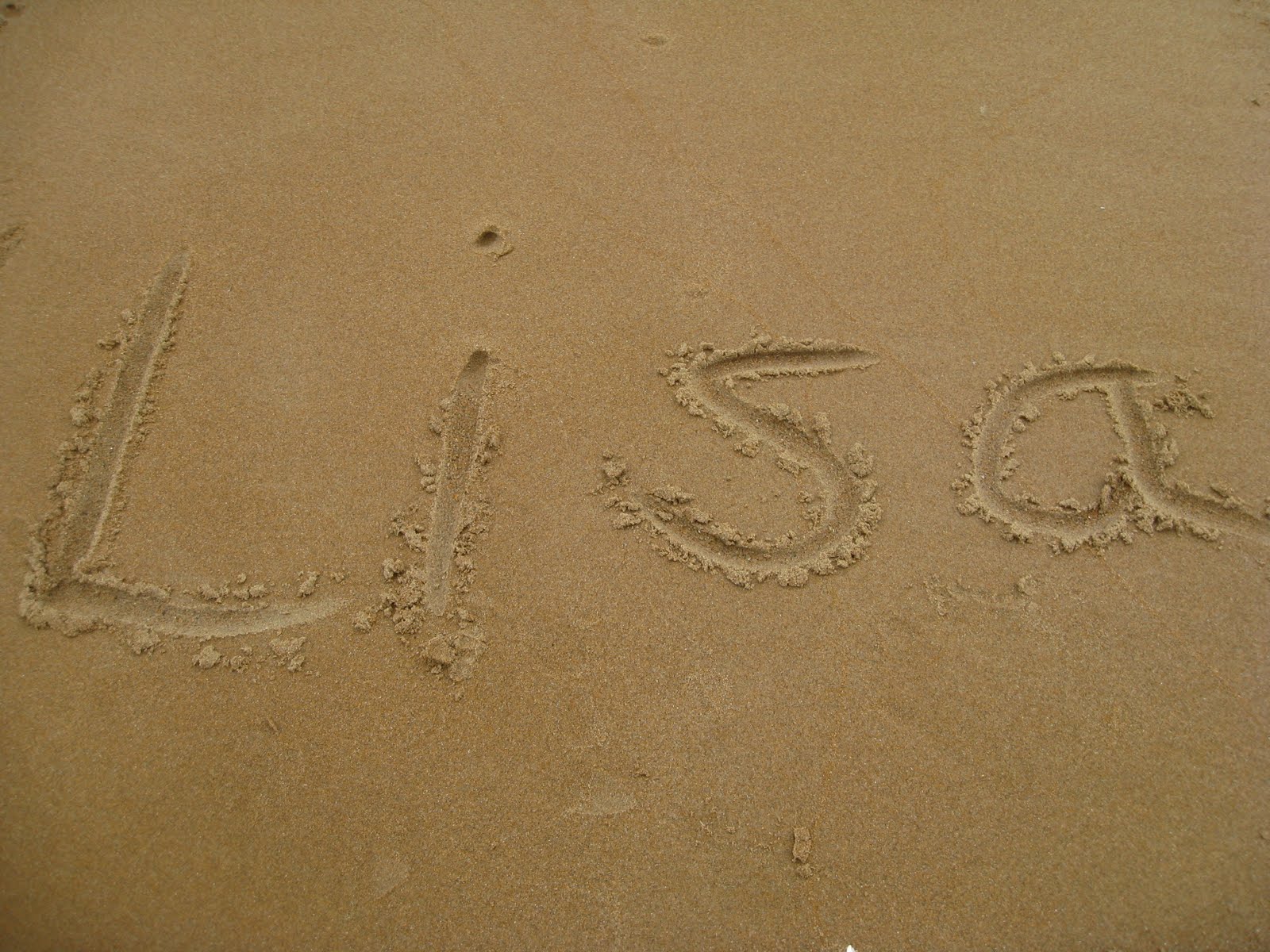 Lisa Written In The Sand