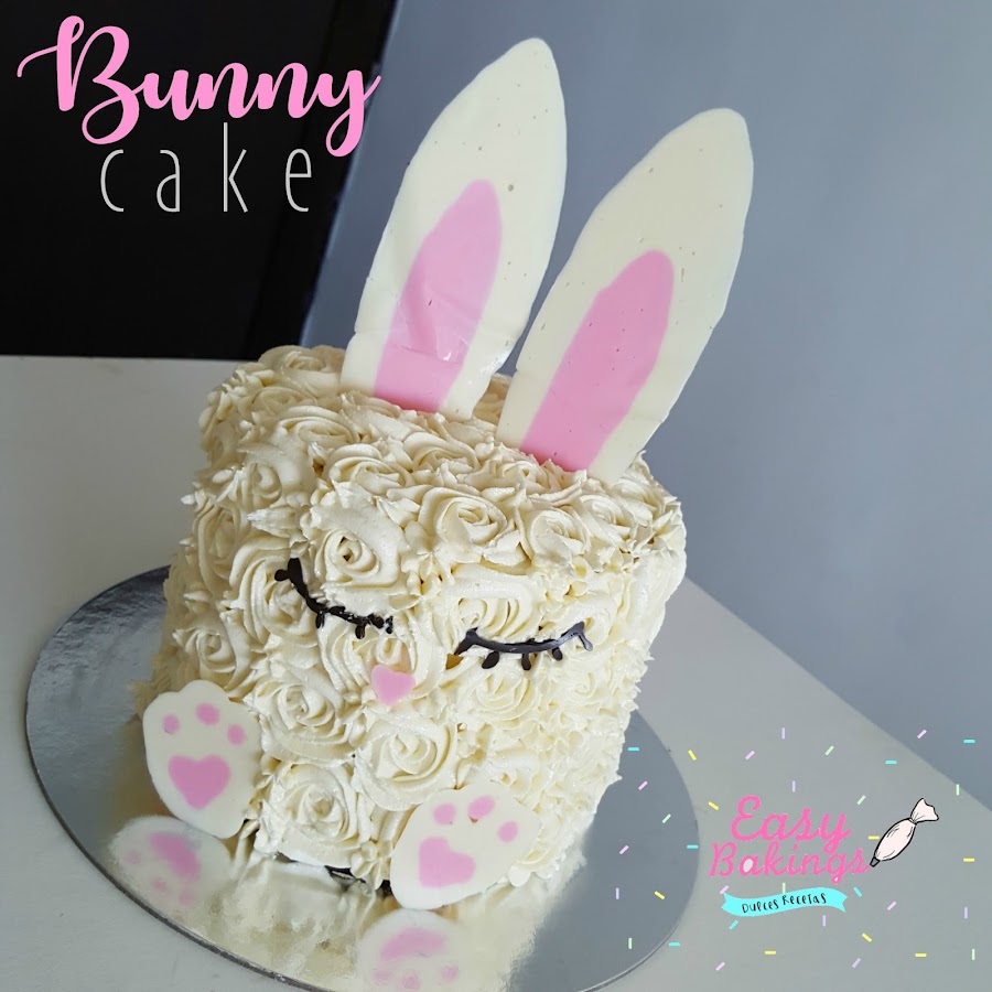 Torta con decoración de conejo | Cocina