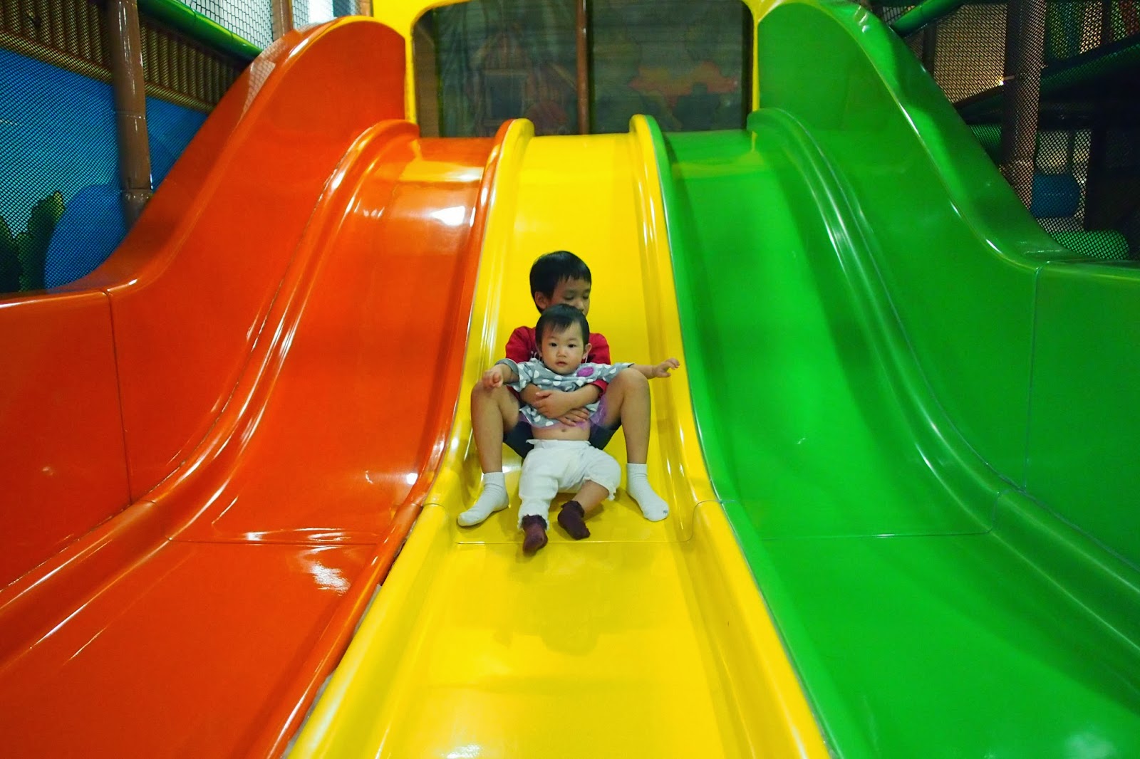 Playful Elves indoor playground - mummy wee blog