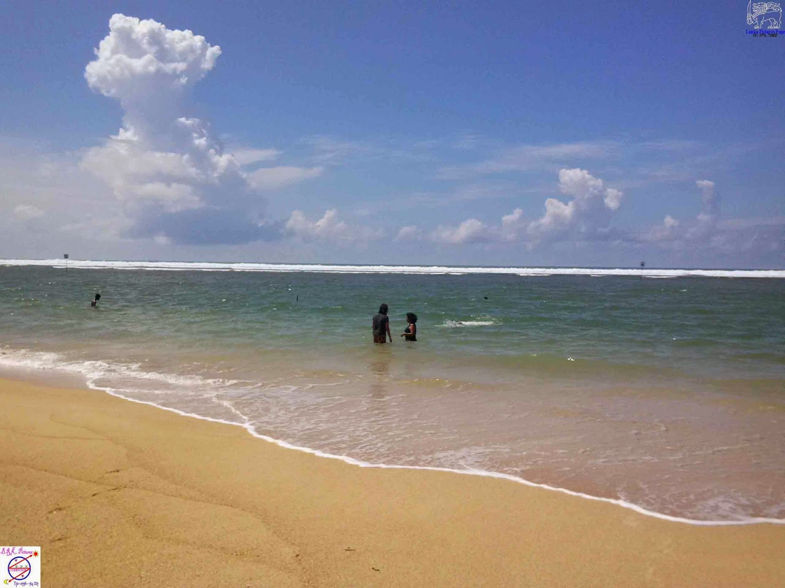 Lanka Pictures Page: Polhena Beach, Matara.