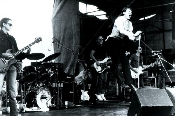 Doc Neeson ist gestorben | Musiker-Board