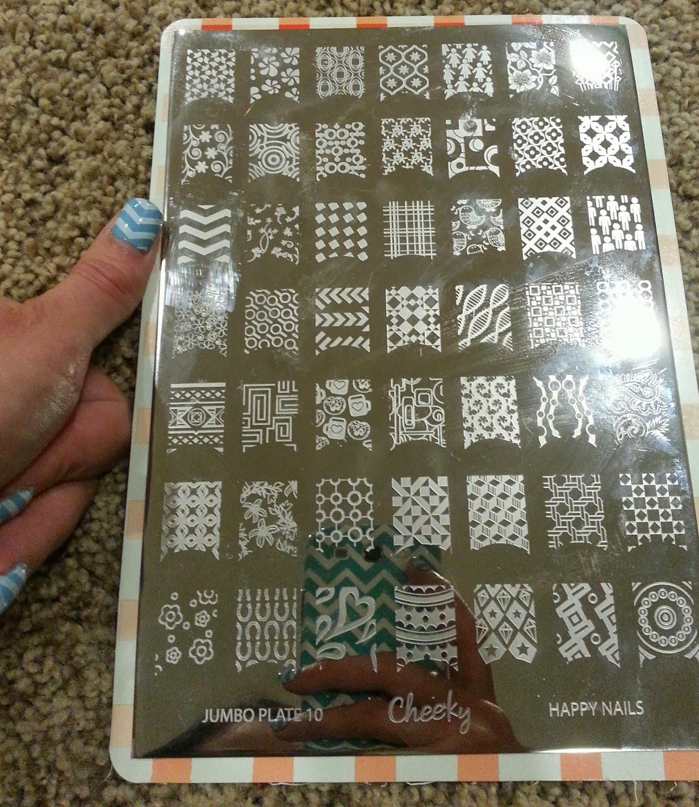 i like to do my nails...