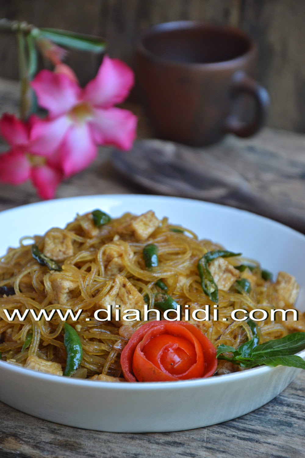 Diah Didi's Kitchen: Ase Cabe Hejo Tahu & Soun