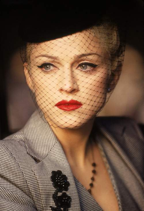 Dazzling Divas: Photo Portret Madonna
