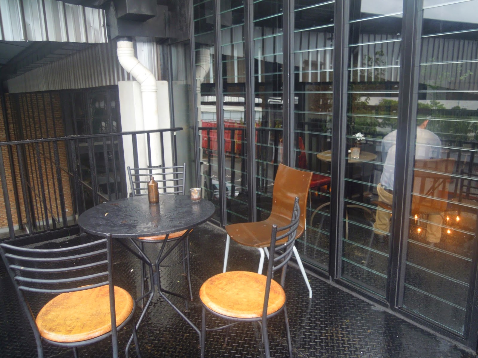 LOVE LIFE, CHERISH MOMENTS: Greyskymorning, EX8 Building, SS13