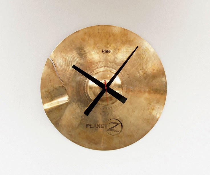 10 Ways to Upcycle Old Musical Instruments | thee Kiss of Life Upcycling