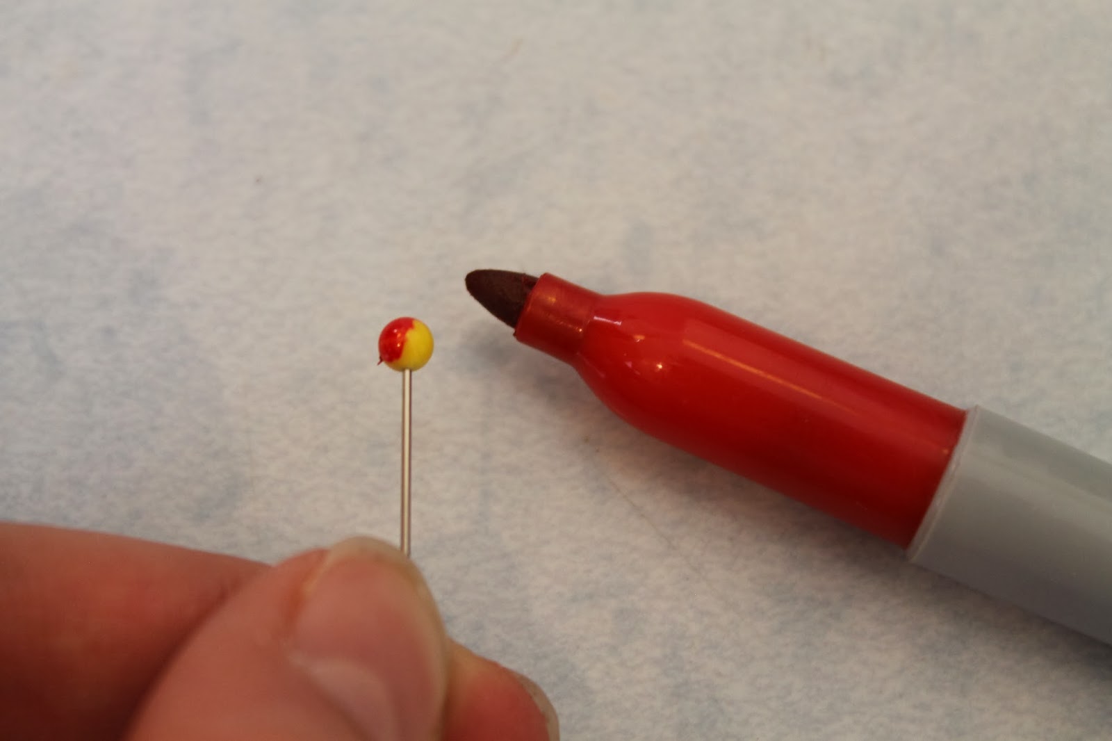 Cook and Craft Me Crazy: Pine Cone & Berry Tree (Christmas Round-Up)