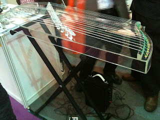 Chinese Musical Instruments Blog: Electric Guzheng