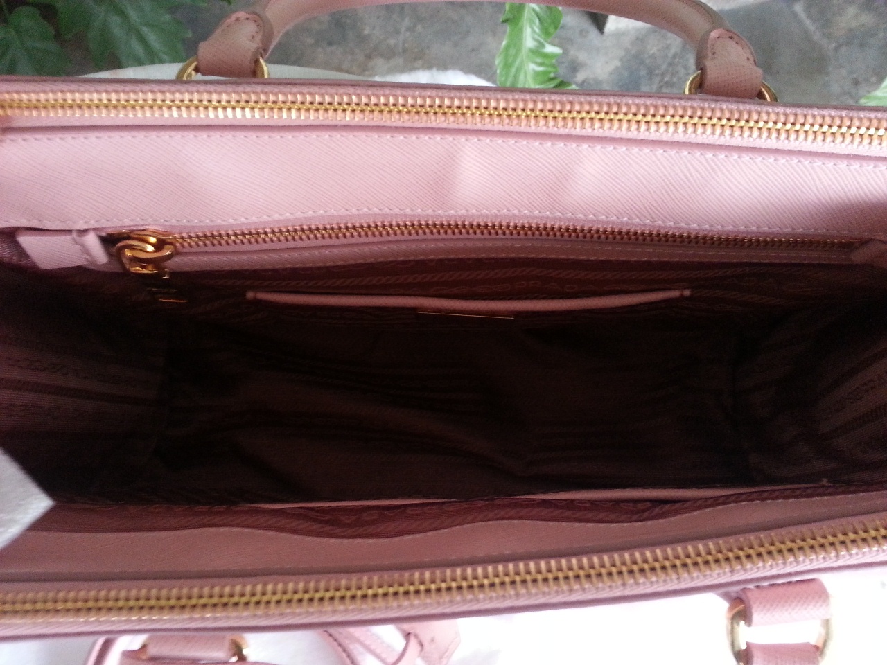 Bagz Hauz Fashion: **SOLD** ~ PRADA BN2274 Saffiano Leather Tote in ...