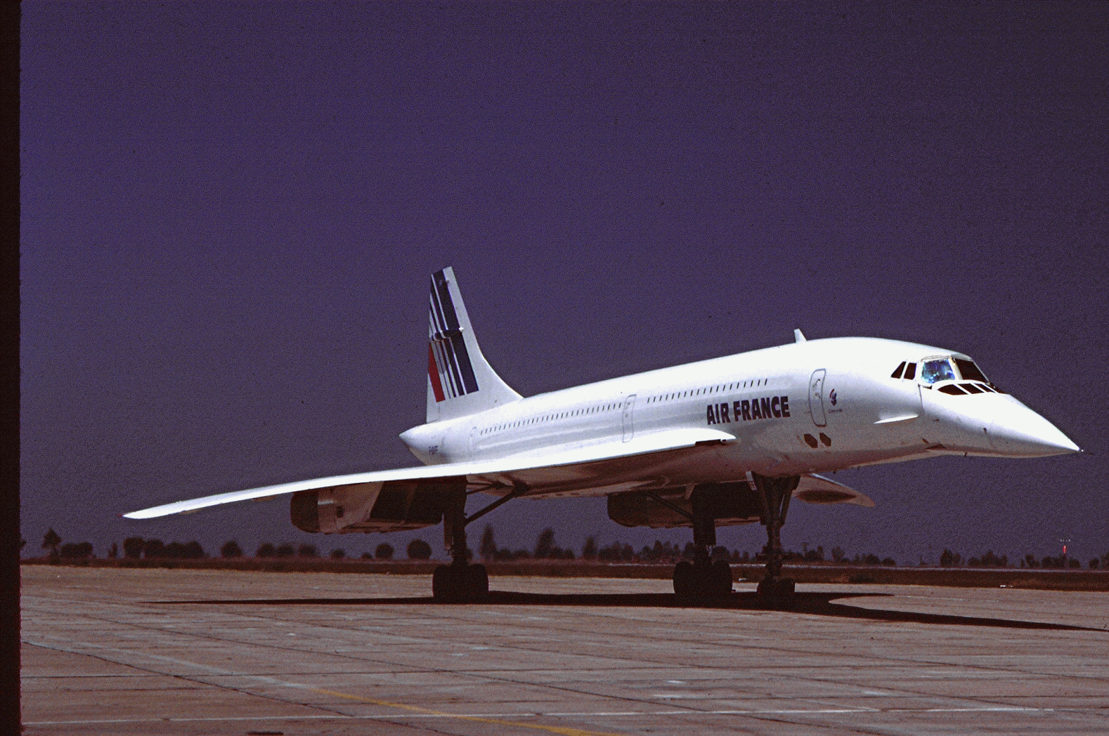 Why2Fly: Joyriding in the Concorde - Pattern work, supersonic style!