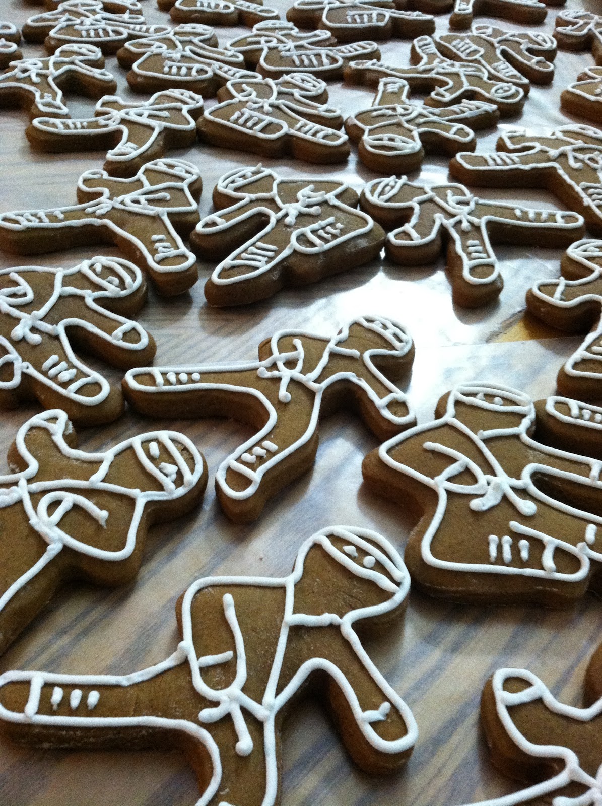 Julie Vision in the Kitchen: Gingerbread Ninjas (or Ninjabread Men)