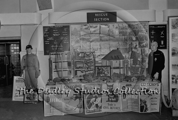 A Photographic Legacy: Kenneth More, The Paddock, Rochester Riverside ...