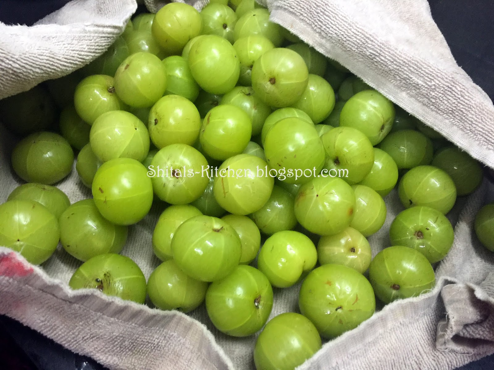 Shital's-Kitchen: Chyawanprash