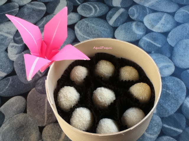 Bolitas de coco con corazón