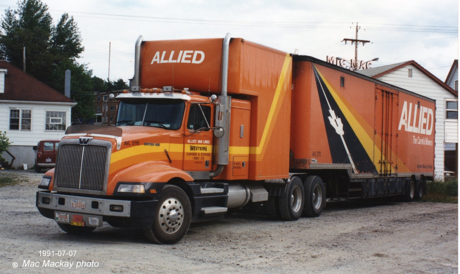 Truckfax: How about some dromedary boxes