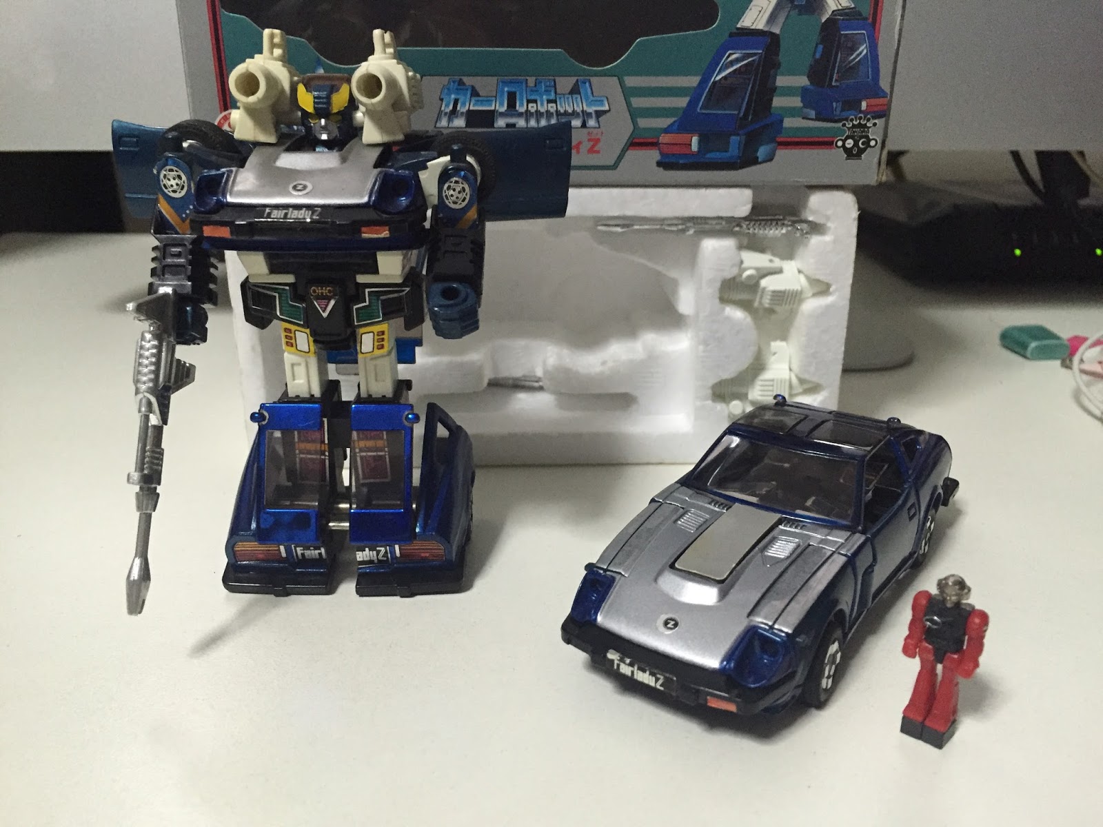 The Cave Collection: The Elusive Diaclone Bluestreak.....FINALLY!!!!