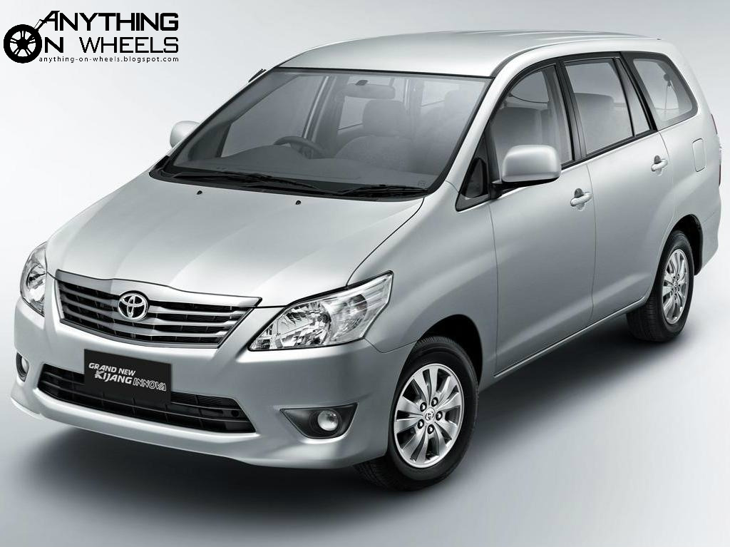 ANYTHING ON WHEELS: Toyota Innova Facelift seen testing in Chennai