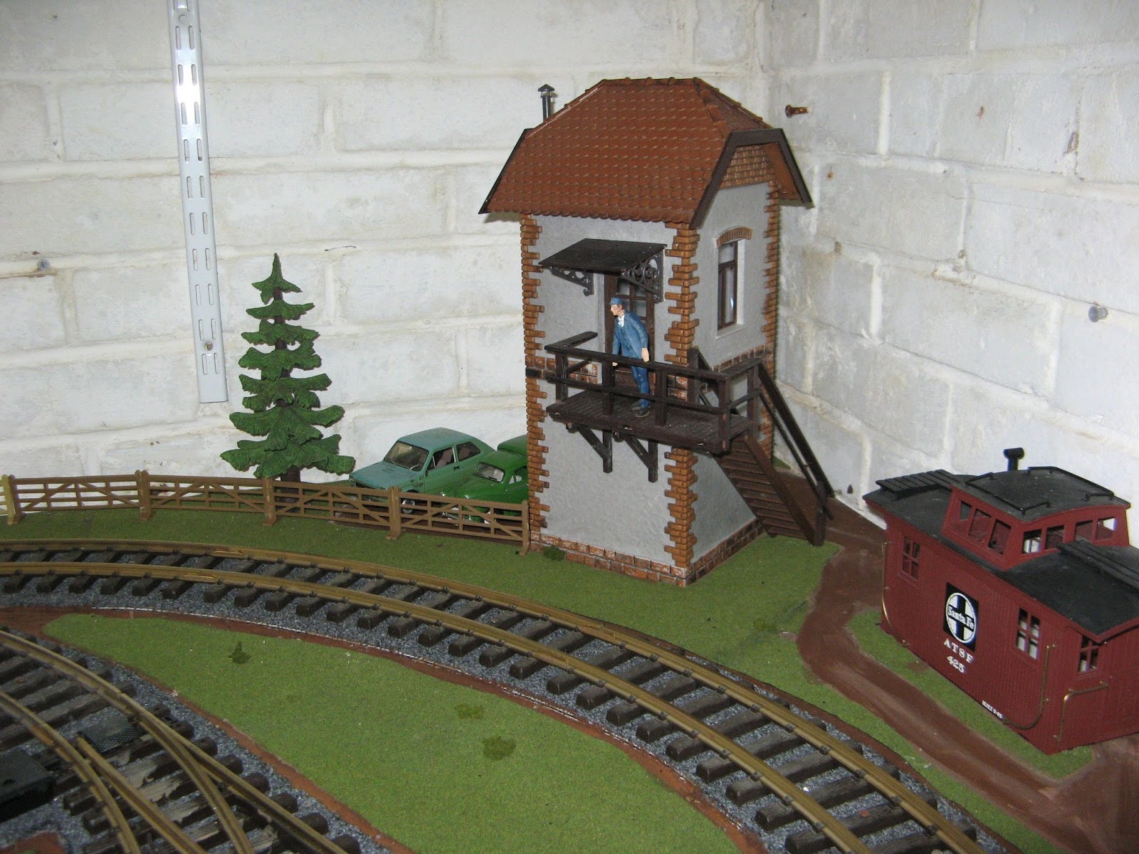 Canford Valley Railway: Garage layout ready for use again ...