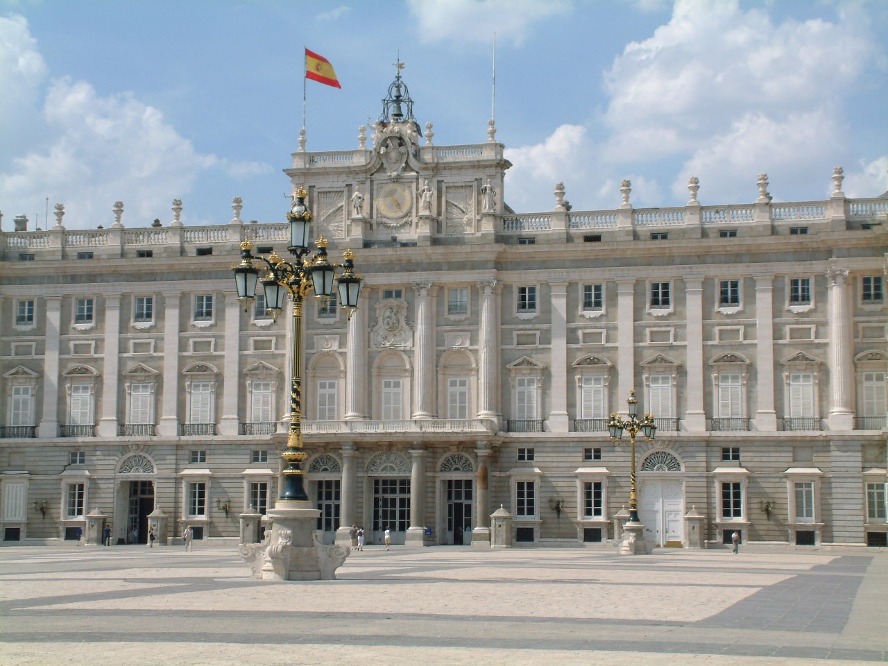 Sexto curso virgen de la ribera: Palacio Real de Madrid