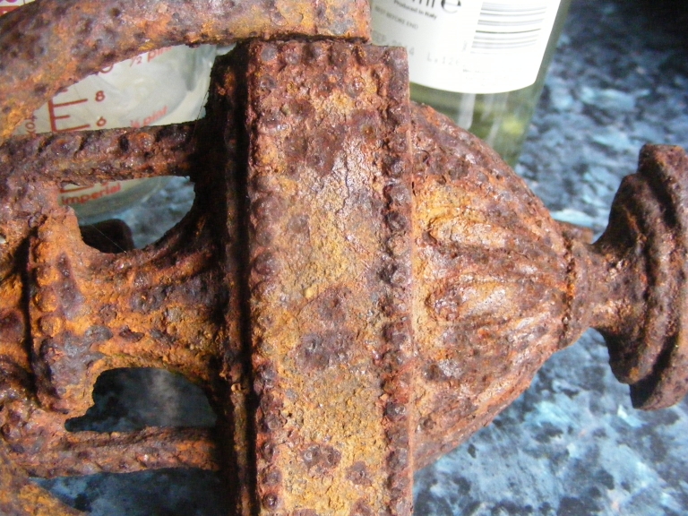 Spunbond Sensations!: Try It Out Tuesday : Rust Dyeing