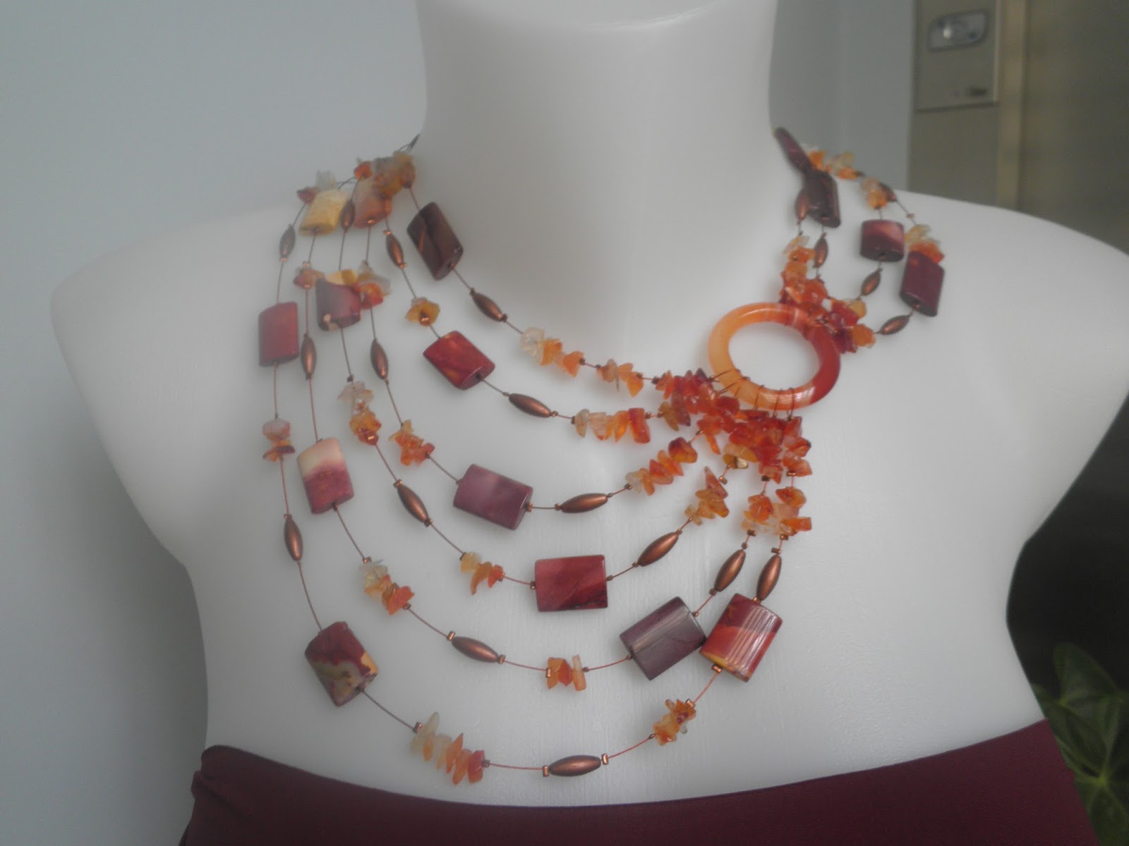 Sevein Art: COLLAR PARA FIESTAS MUY ESPECIALES