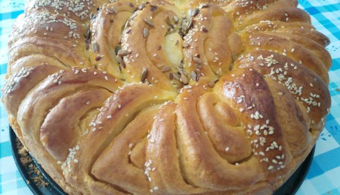 DOMAĆA LISNATA POGAČA: Prekrasna, mekana, ukusna...