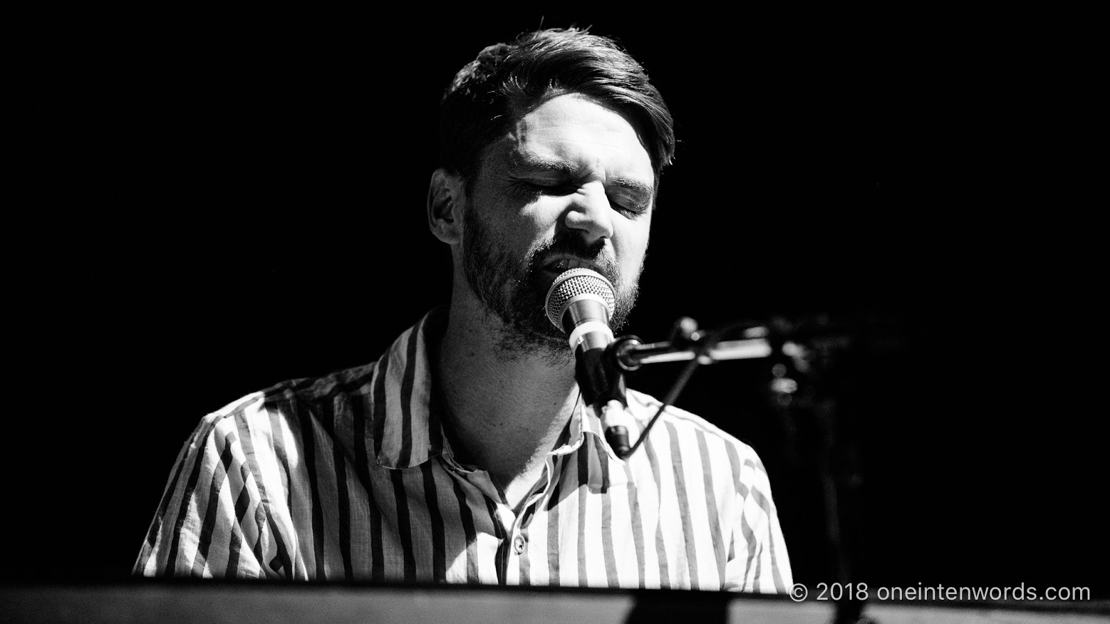 one in ten words: Hillside 2018: Day 1: Tim Baker - Concert Photos