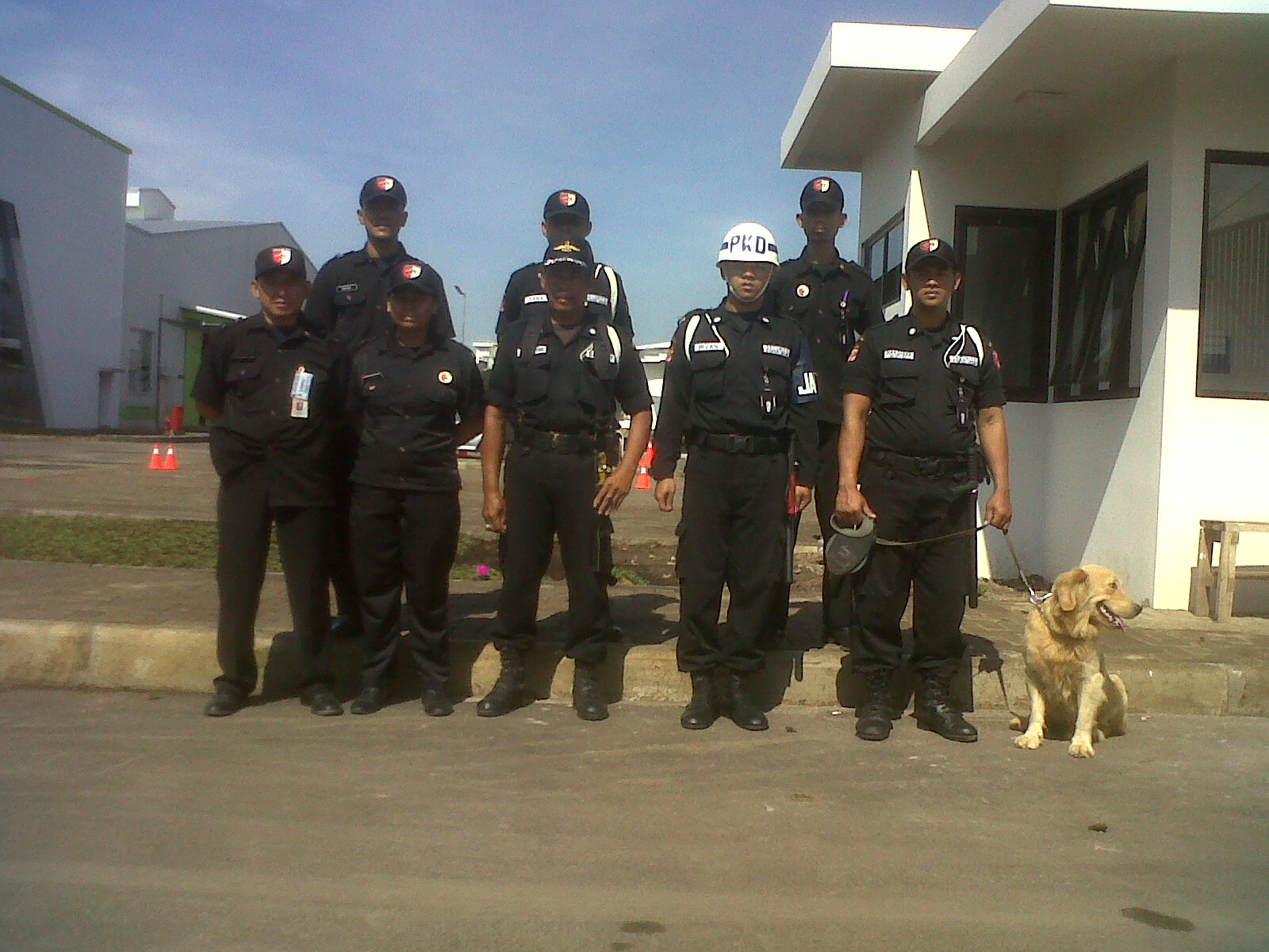 EAGLE GUARD SECURITY: TUGAS DAN TANGGUNG JAWAB