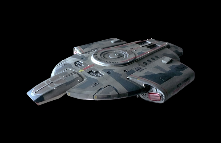 The Great Canadian Model Builders Web Page!: USS Defiant NX -74205