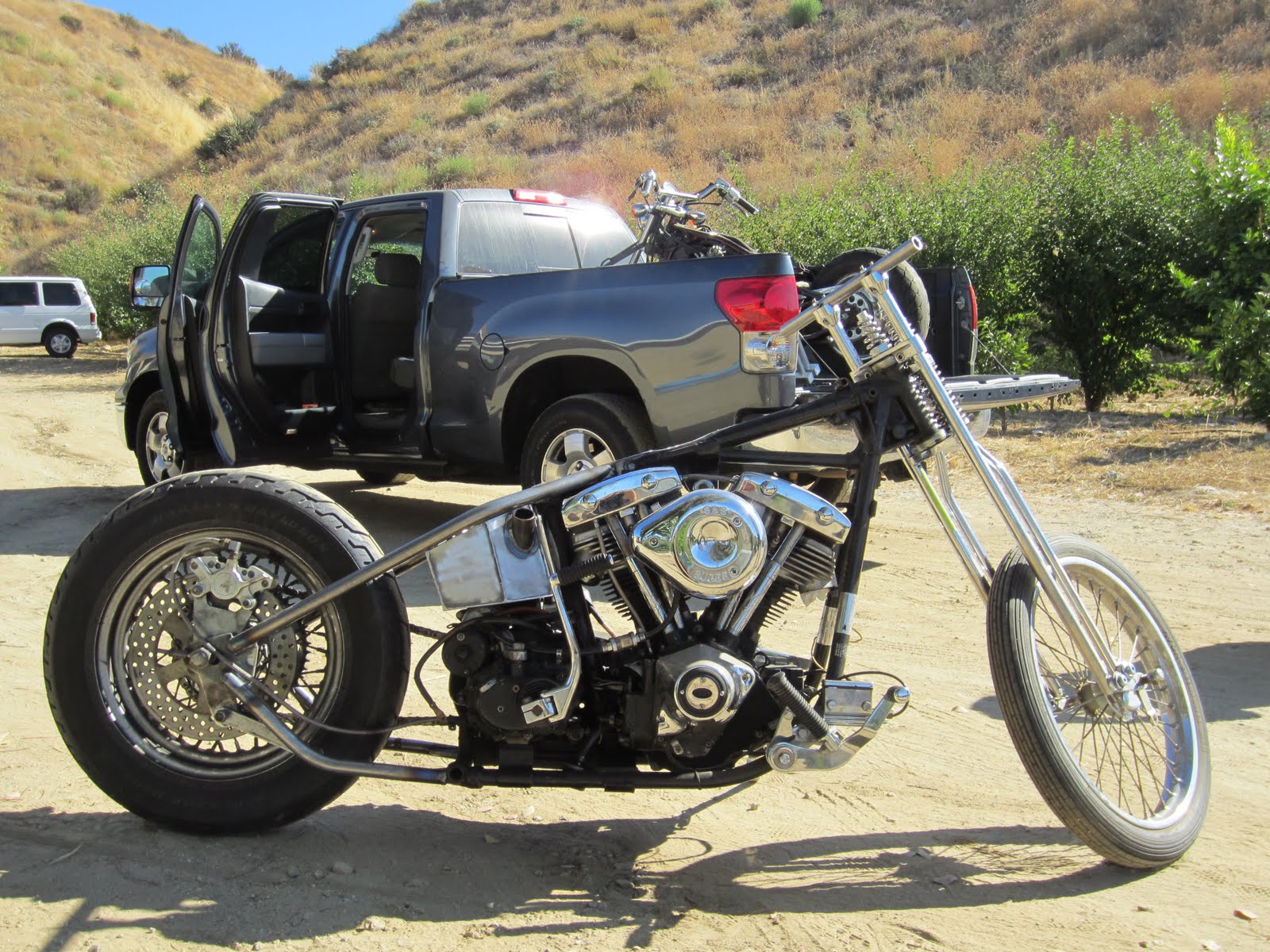 slimsfab blog....: Slimsfab shovel hardtail for Eli Wolf