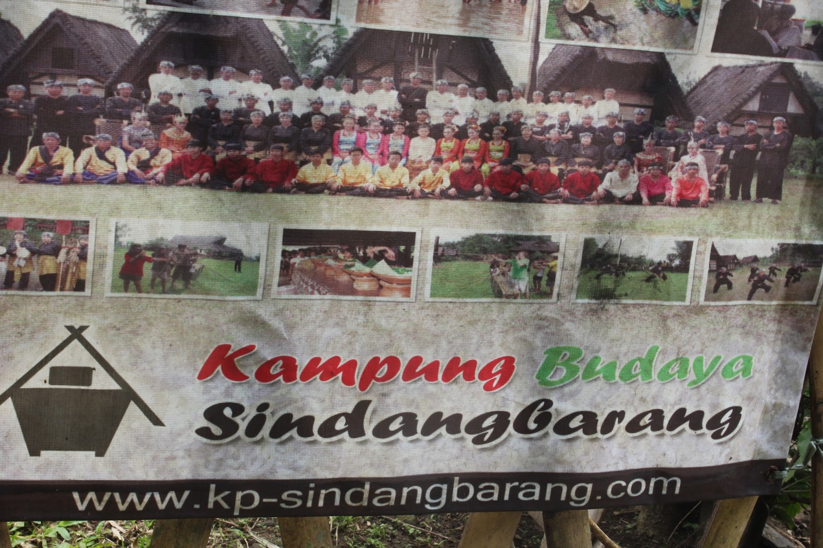 Komunikasi Antarbudaya: Welcome to Kampung Budaya Sindang Barang