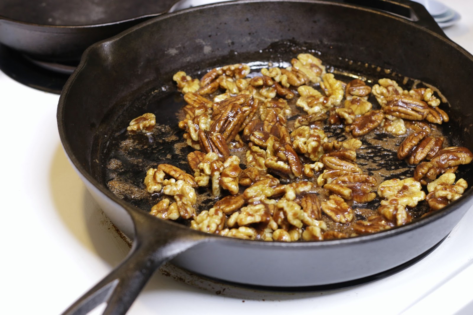 Blackberry Morning: Honey Cinnamon Skillet Roasted Nuts