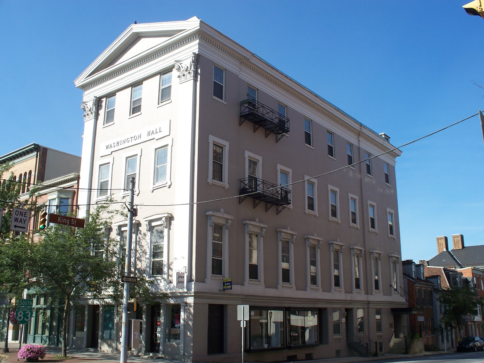 Small City/Smaller Bear: Archi-Ted-Ture: Washington Hall Building