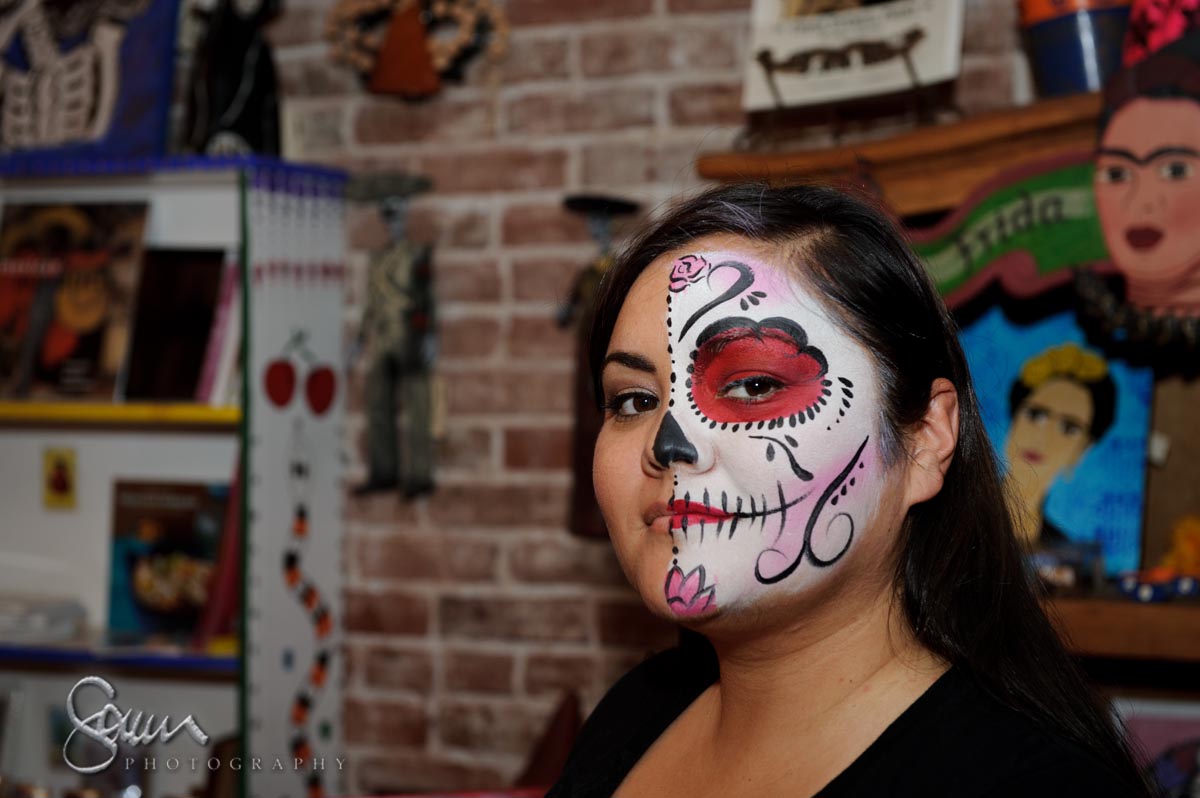 Soria's Sunshine Shack: Calacas in Santa Ana...La Catrina