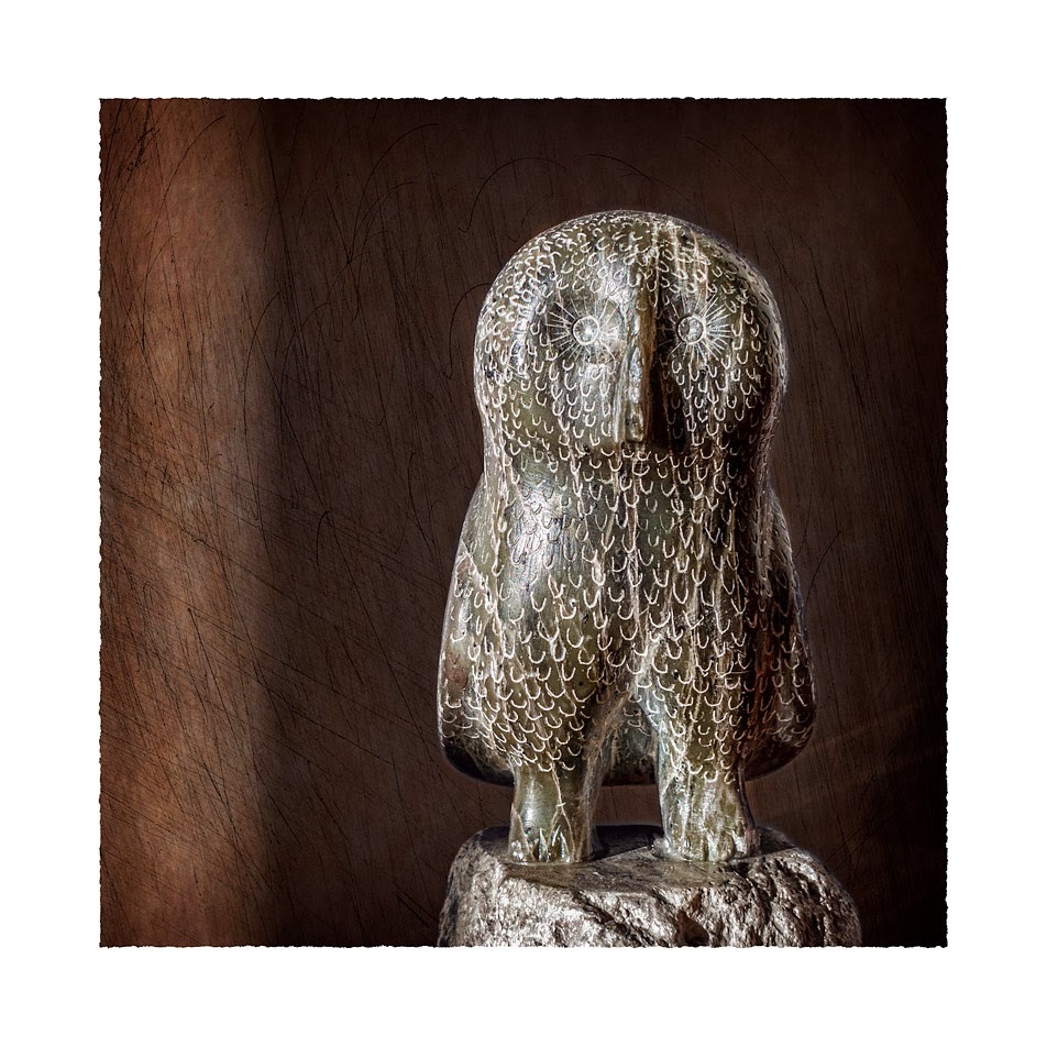 Silverpixel: INUIT OWL CARVING
