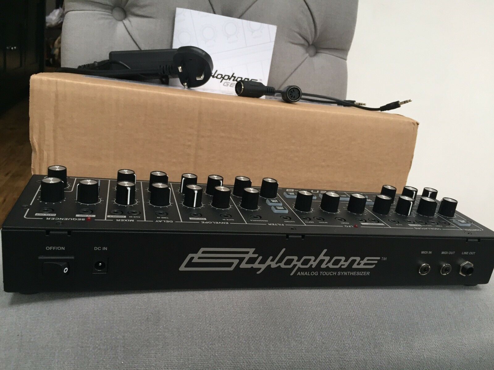 MATRIXSYNTH: Dubreq Stylophone Gen R-8 Ltd Edition SN 303 w/ Original Box