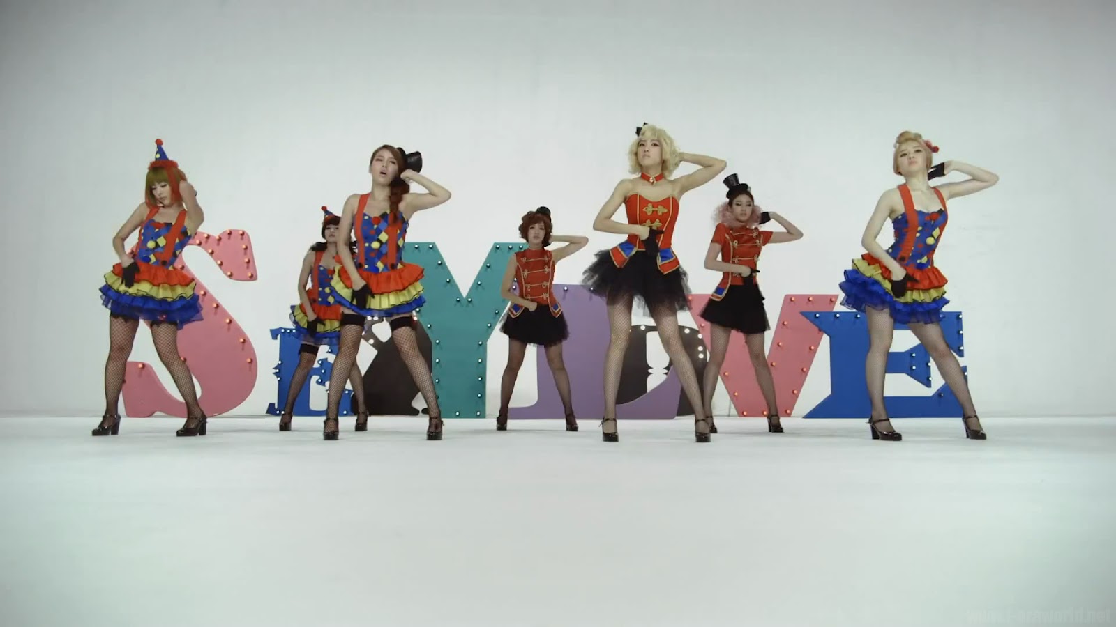 T-ARA: T-ara's Screencaps from their 'Sexy Love' Dance MV