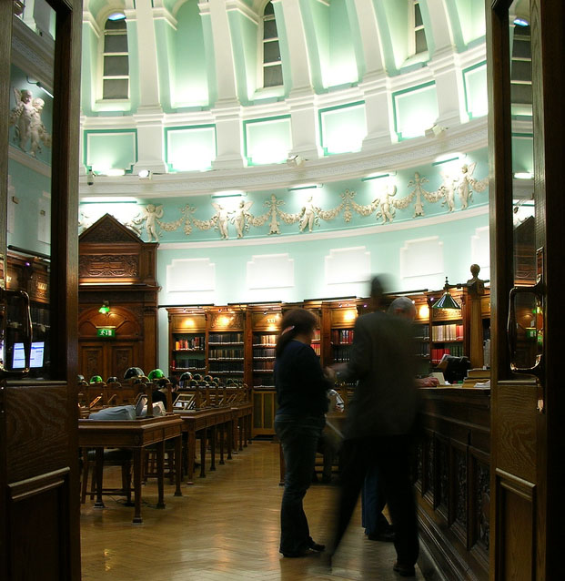Famous Libraries of Ireland :: Bibliolatry