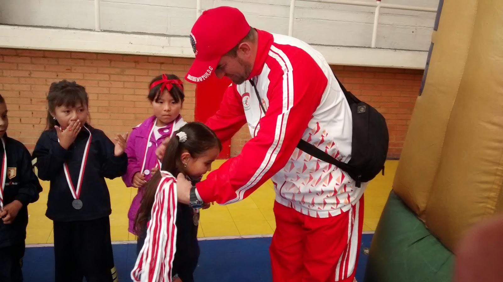 HIJOS DE ESCUELA: POLIMOTOR CUNDEPORTES