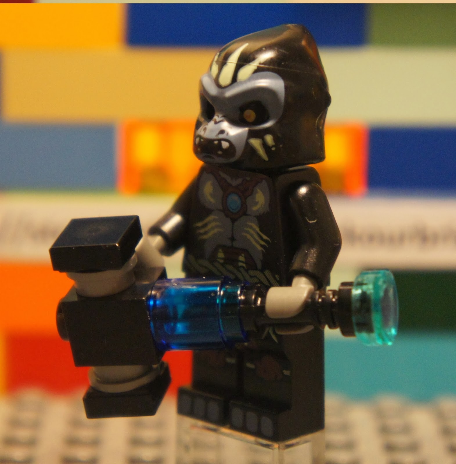 LEGO GORZAN Minifigure Gorilla Tribe Legends of Chima + Hammer Mace ...