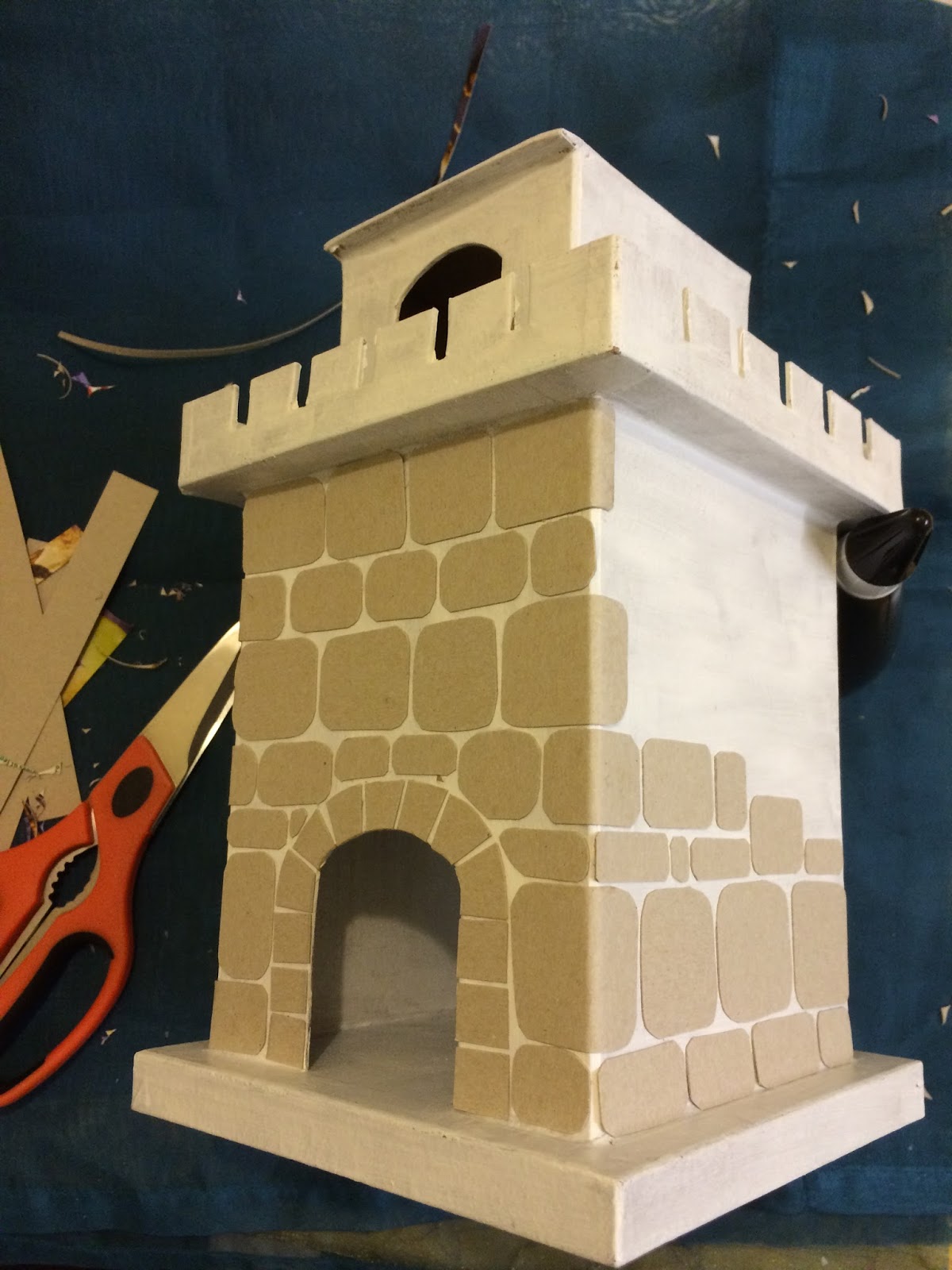 SockletWorld: Cardboard Tower