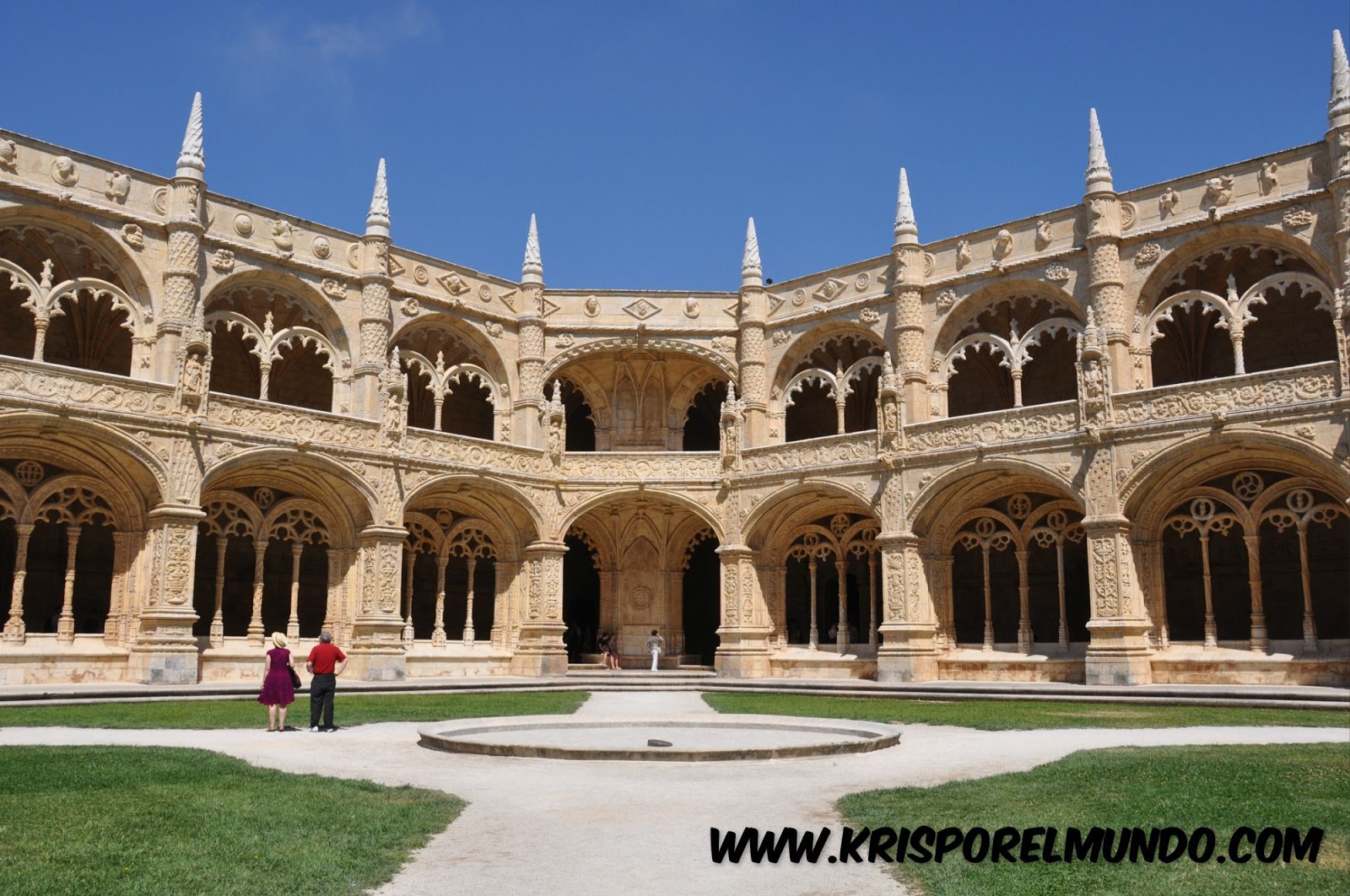 Un paseo por los claustros más bellos | Ida y Vuelta